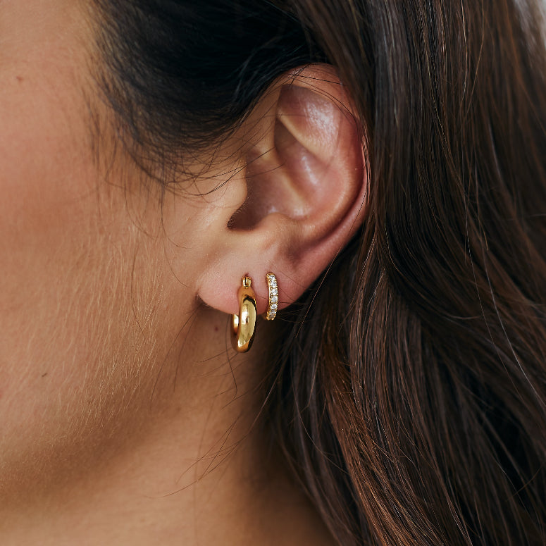 LINA HUGGIES | Gold Vermeil Earrings – EL&RO Jewellery